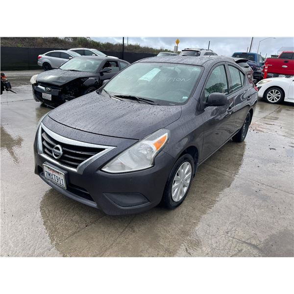 NISS VERSA 2015 T-DON - SMOG