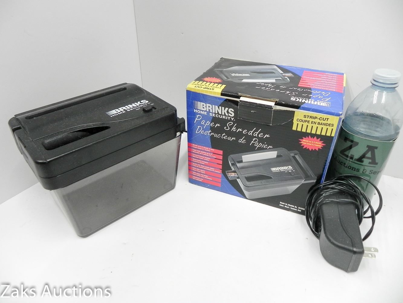 IN BOX BRINKS PAPER SHREDDER