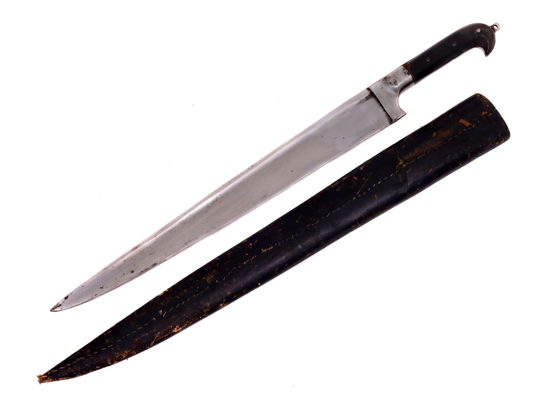 A LARGE KHYBER KNIFE DAGGER IN LEATHER SHEATH, CA. 1900