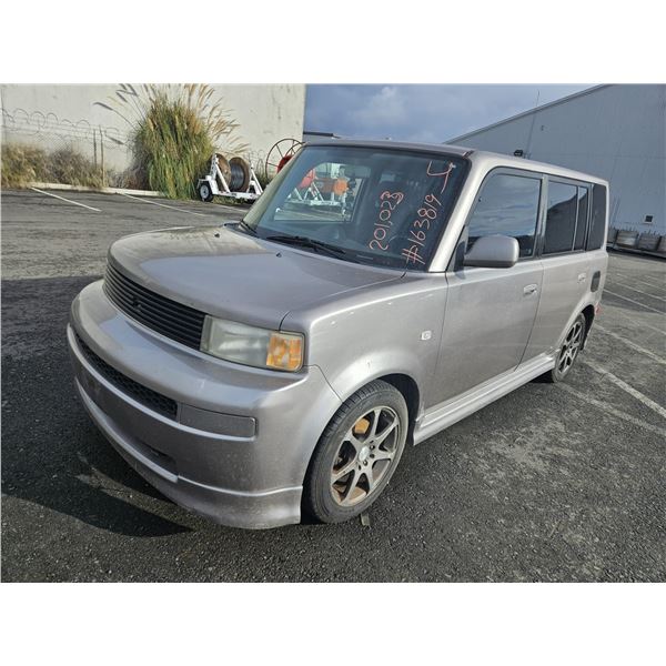 2004 Scion xB