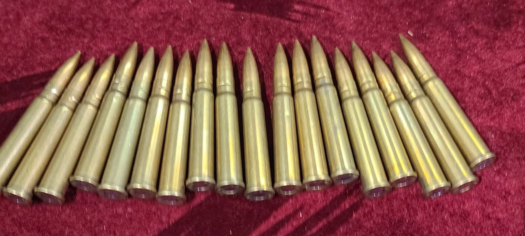 18 ROUNDS OF .303 BRITISH BALL MARKED D.A. 45 -MK.7
