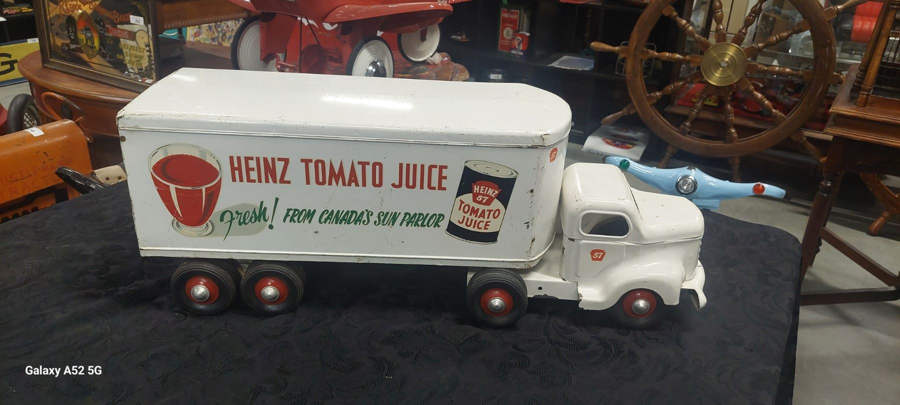 Beautiful 50s Minnitoy truck and trailer Heinz 57 tomato juice 28" overall