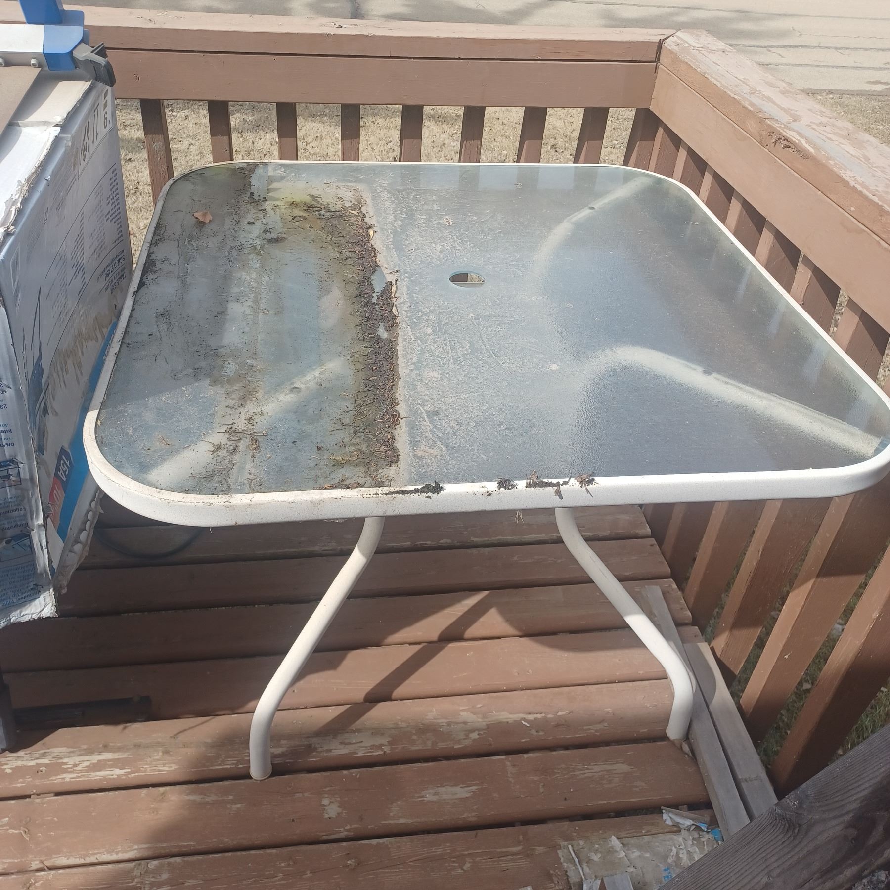 4X4 PATIO TABLE C/W UMBRELLA, LUMBER AND TARP