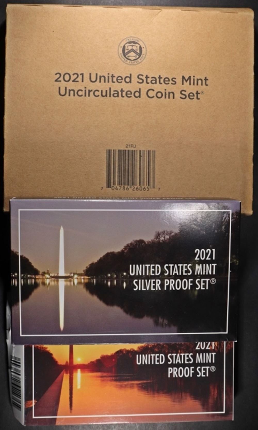COLLECTORS LOT 2021 MINT & PROOF SETS