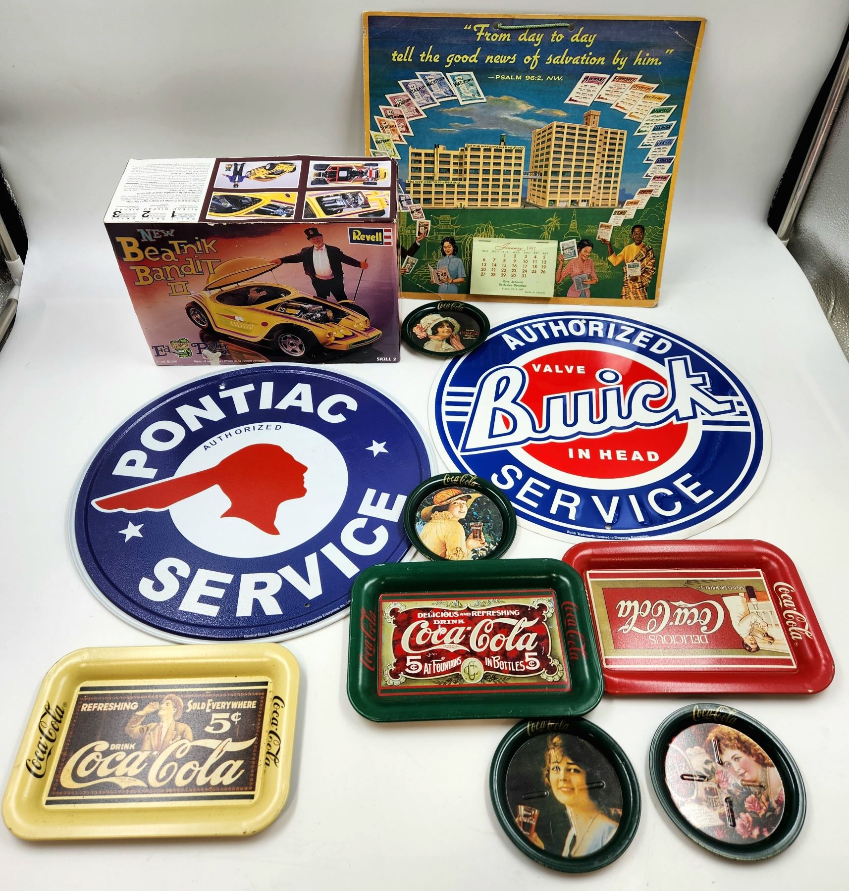 Car Round Metal Signs, Calendar, Coke Trays, Beatnik Bandit Car