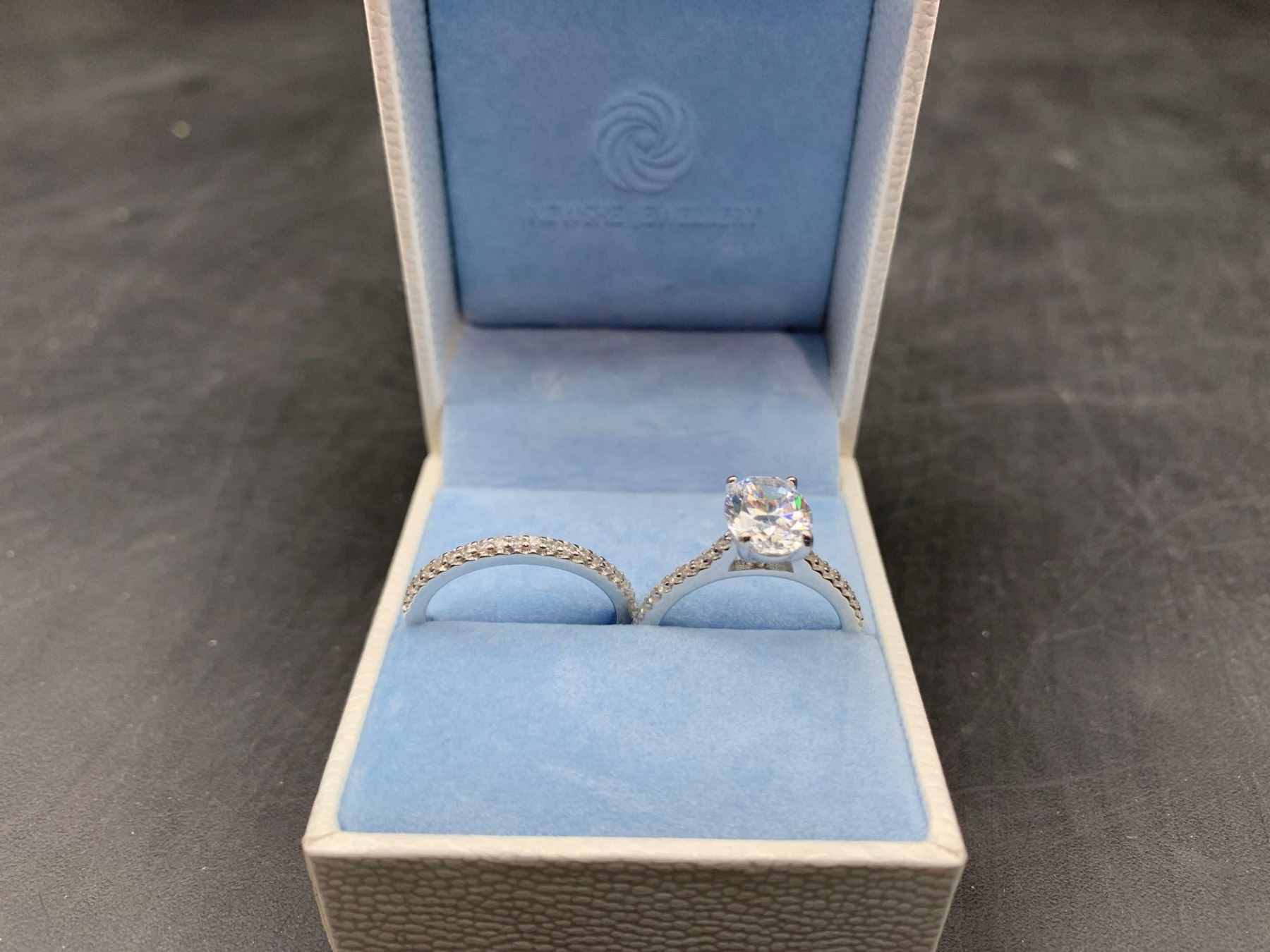 Ladies 2 piece engagement & wedding bad set with 1.0 Carat Solitaire ...
