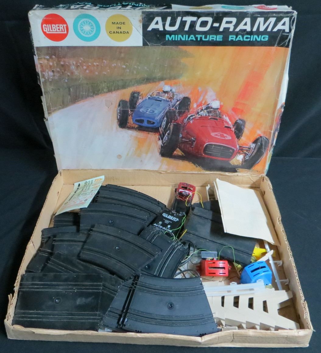 Vintage Gilbert Auto-Rama Miniature Racing Set