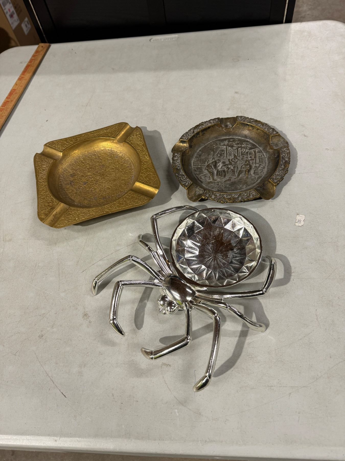 Two cigar ashtrays and spider bowl