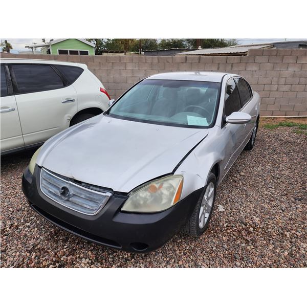 2002 NISSAN ALTIMA
