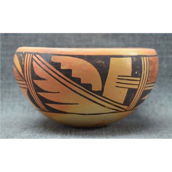 HOPI INDIAN POTTERY BOWL