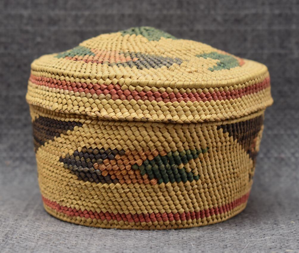 MAKAH INDIAN LIDDED BASKET