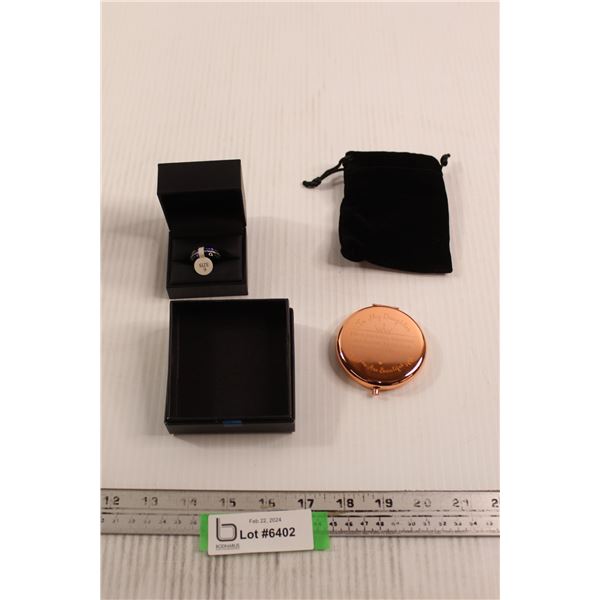 Ring Size 9 Compact Mirror Bodnarus Auctioneering