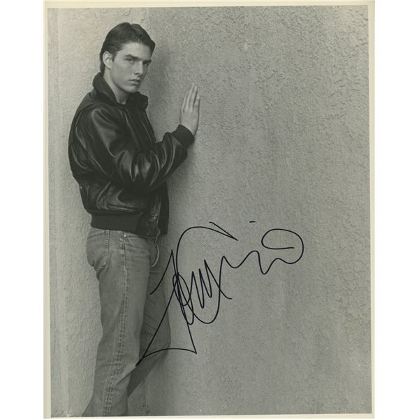 Tom Cruise signed photo. GFA Authenticated
