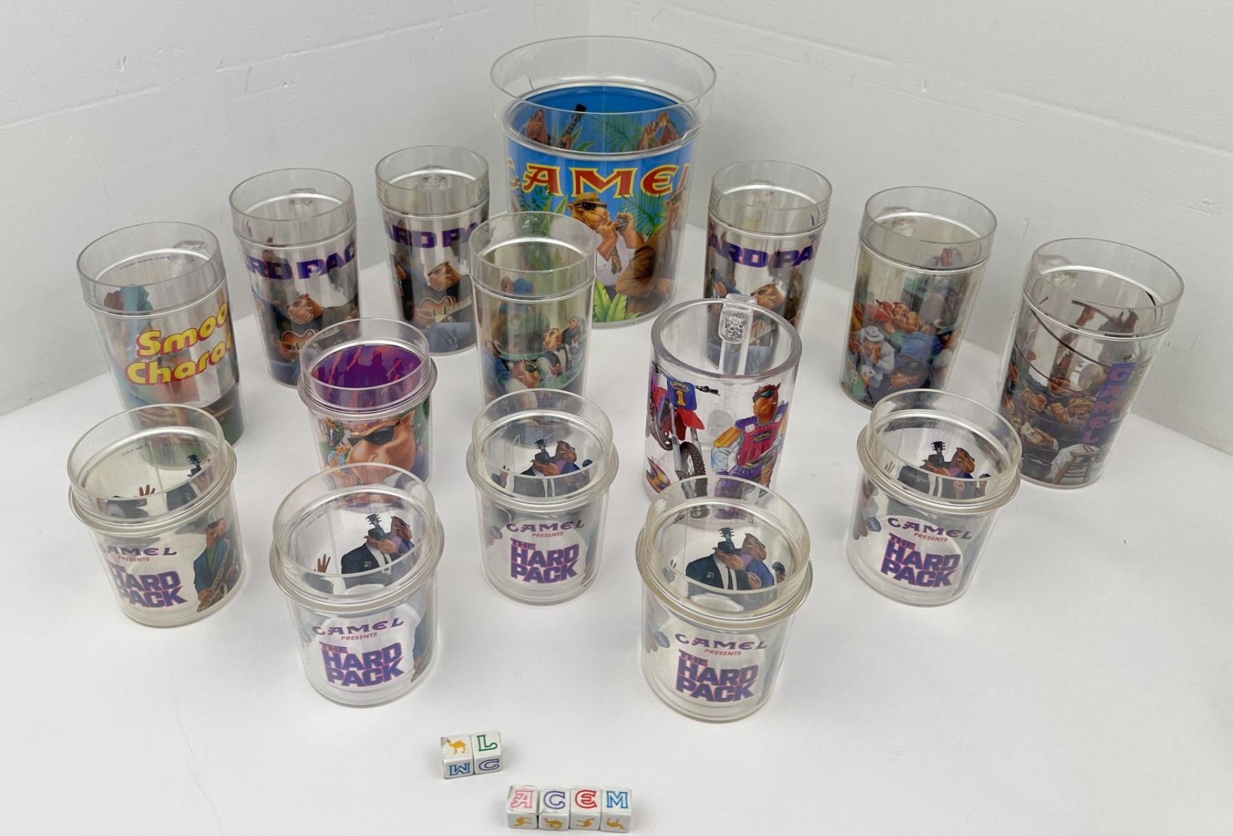 Vintage Joe Camel Plastic Glasses & Mugs