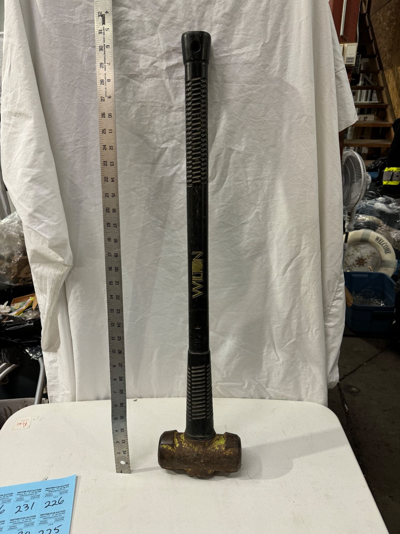 Wilton sledge hammer