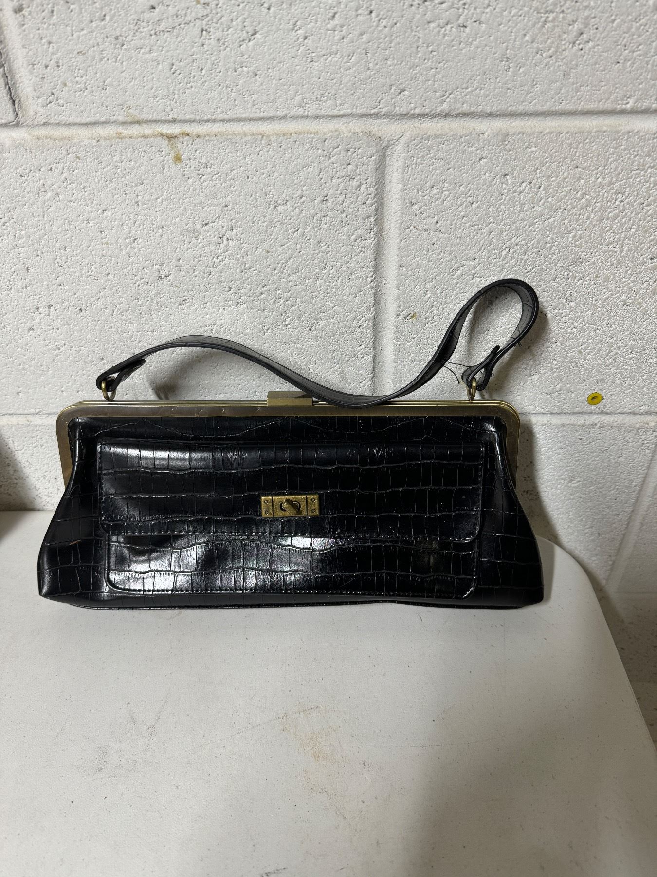 Vintage black Denver Hayes purse