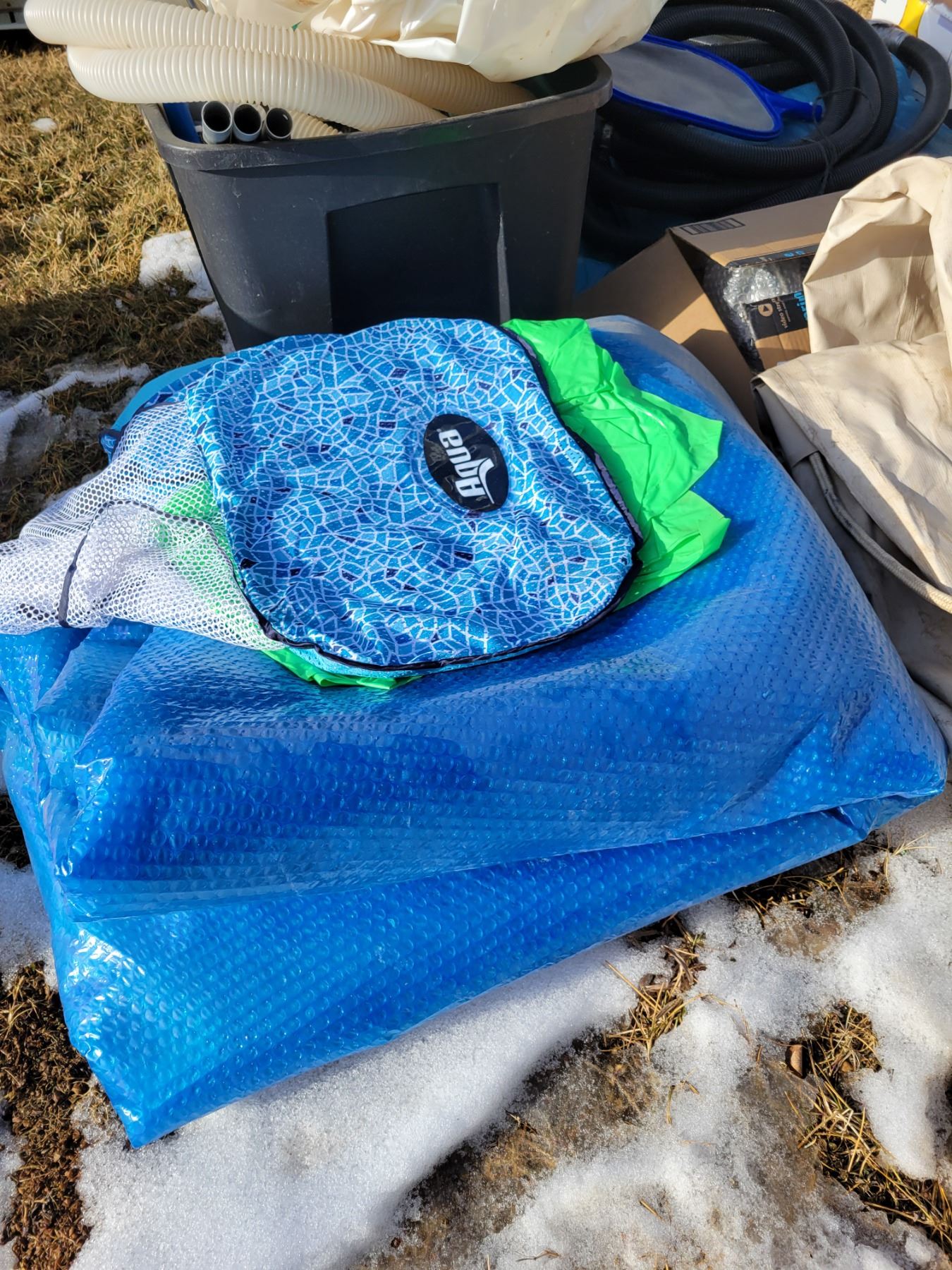 Swimming pool: 2 solar panels, floating pool cover, pool cover; 1 salt ...