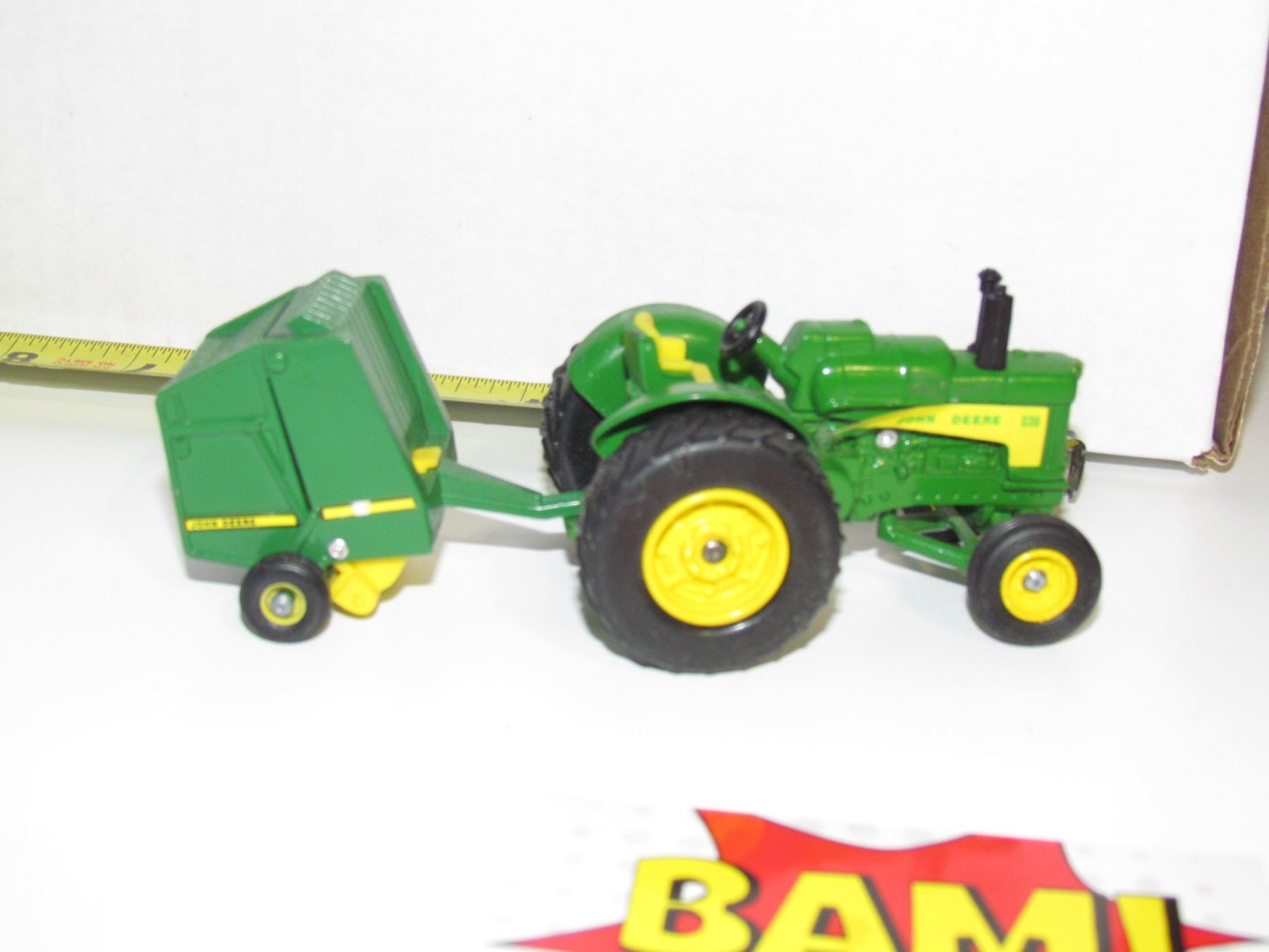 John Deere - ERTL Siku Super Tractor with Press