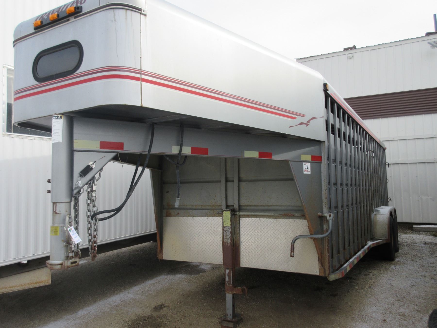 2000 Travalong 20' X 6'9" Gooseneck Stock Trailer- Slam Gate- Escape ...
