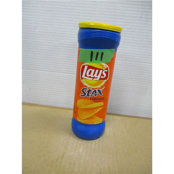 LAYS STACK CHEDDAR CHIPS (155G)