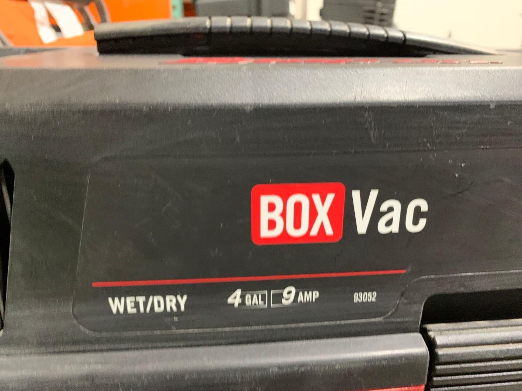 Snap on Wet/Dry Box Vac - 4 Gal