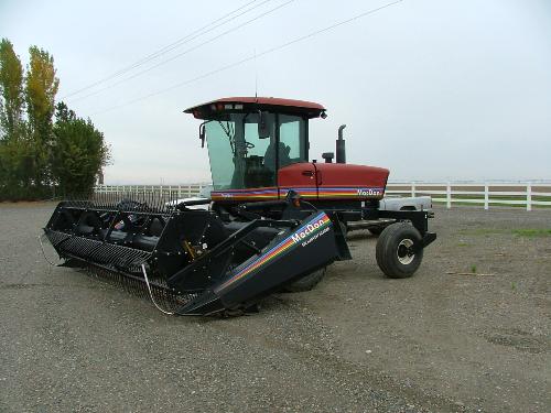 2001 MacDon 9350 Swather