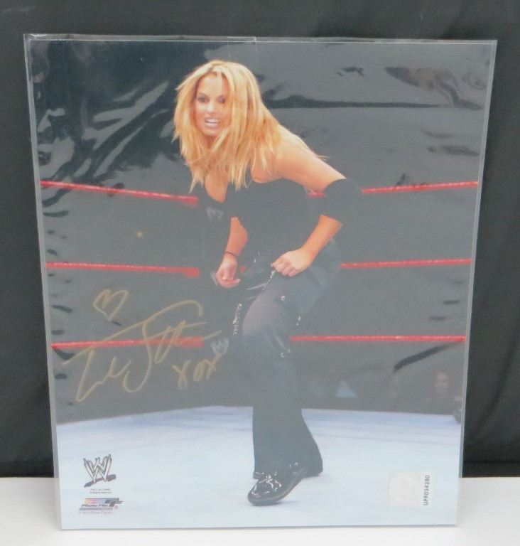 Trish Stratus Signed Autographed 8x10 WWF Wrestling Diva With COA