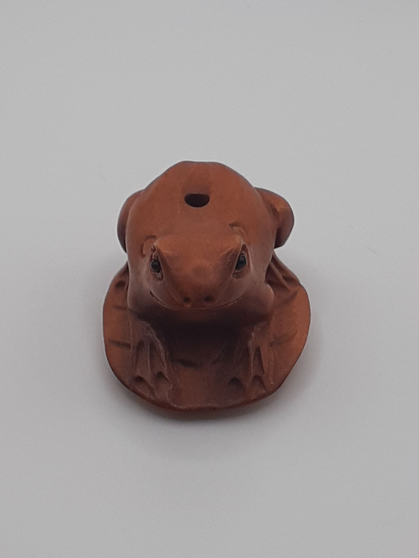 Antique WOOD Japanese NETSUKE frog
