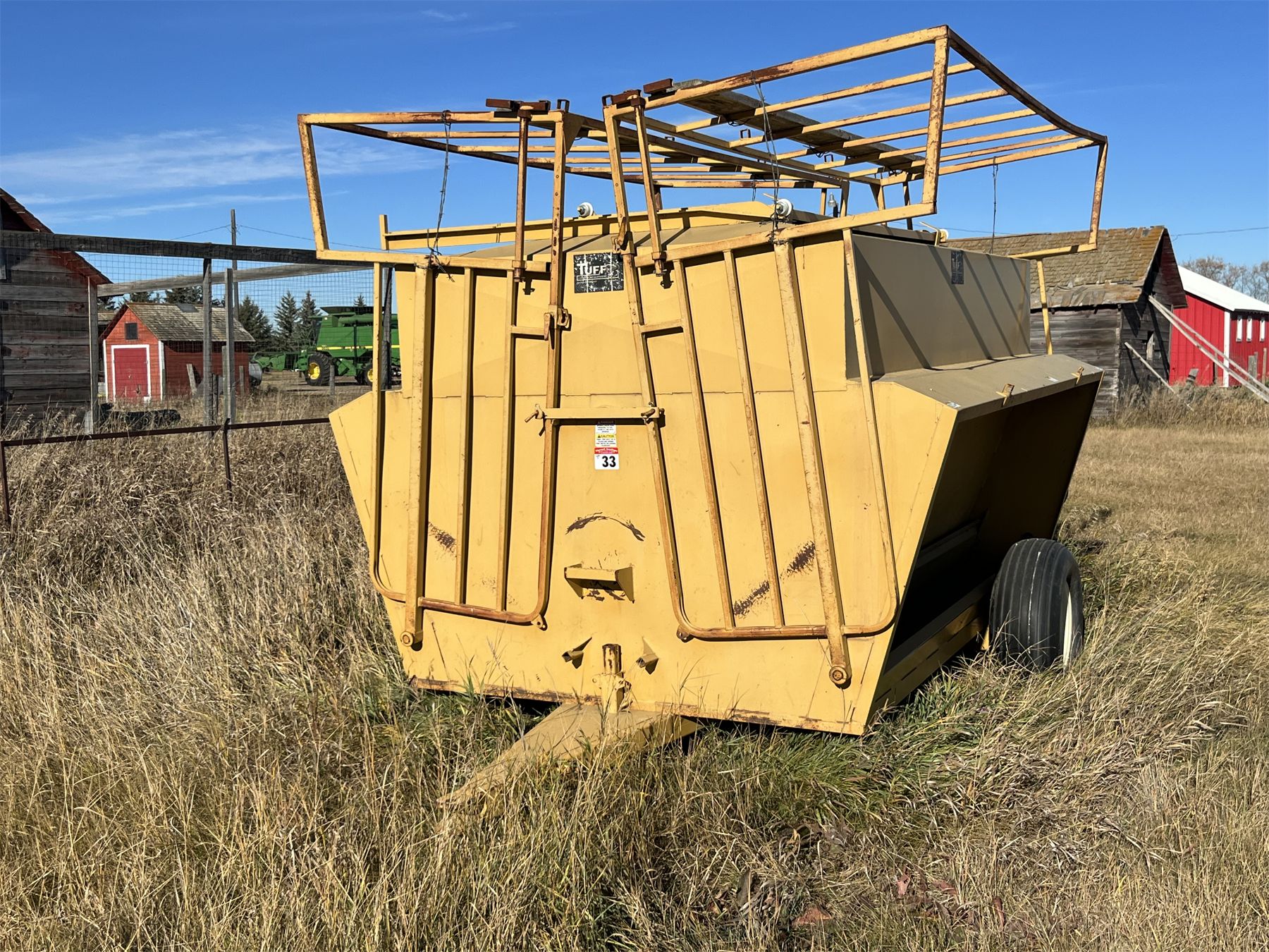 Tuff Creep Feeder, 250 bushel