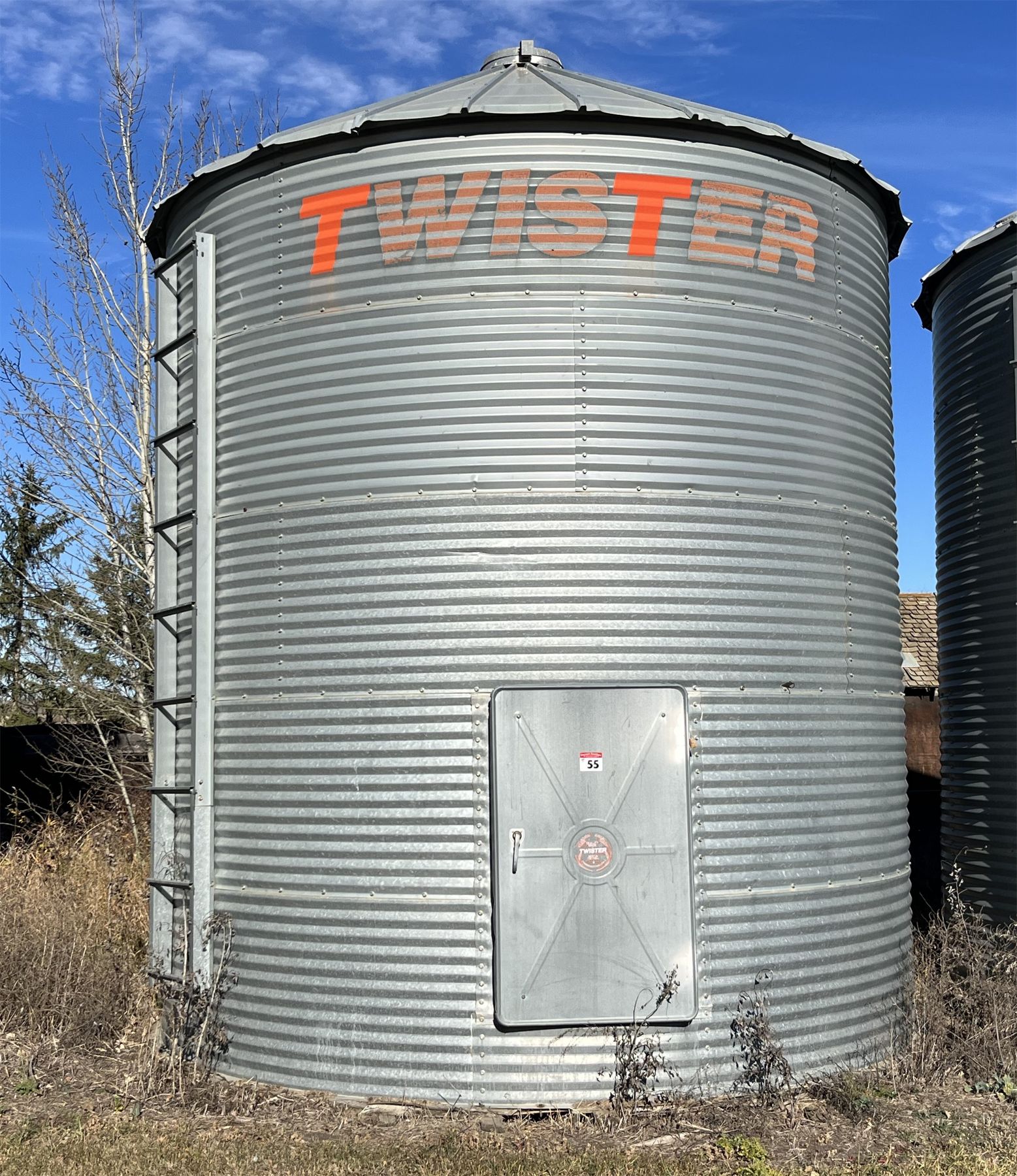 2000 Bushel Twister Flat Bottom Bin