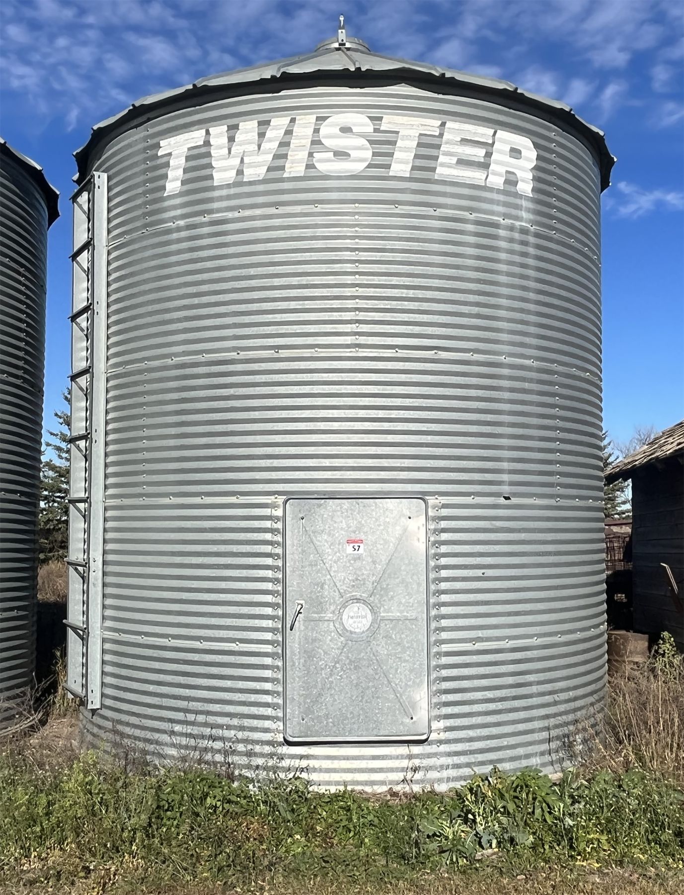 2000 Bushel Twister Flat Bottom Bin