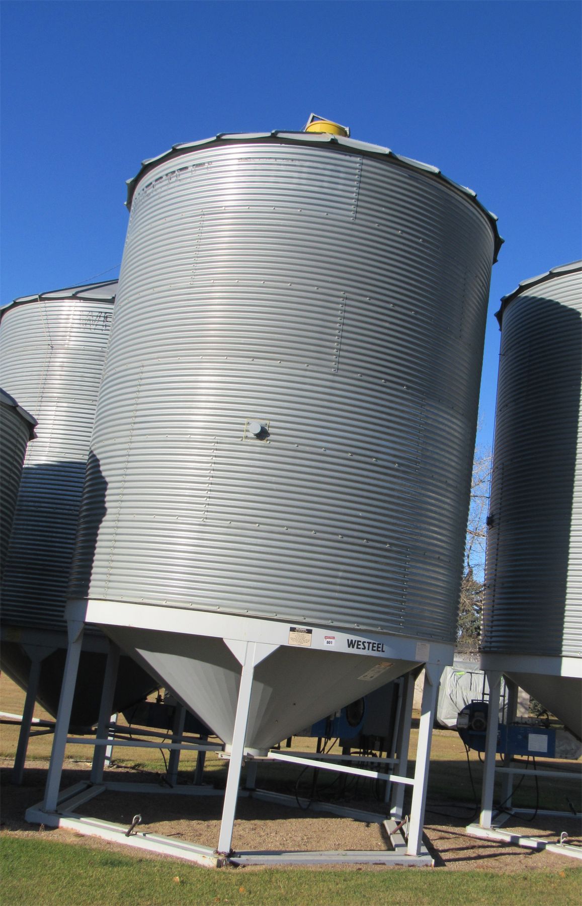 Westeel Hopper Bin - 6 ring - 14ft diameter - 3HP Motor