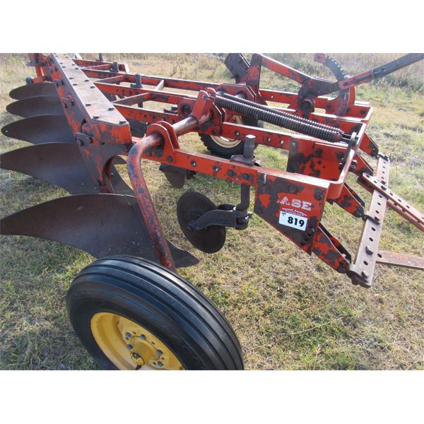 5 Bottom Plow (Case)