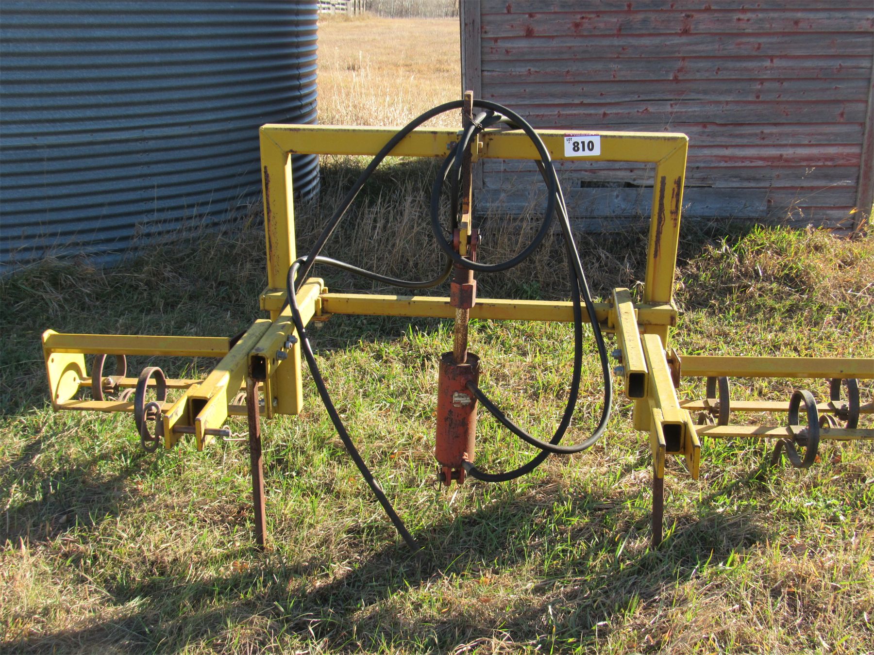 3PT Hitch Spring Tooth with Track Leveller