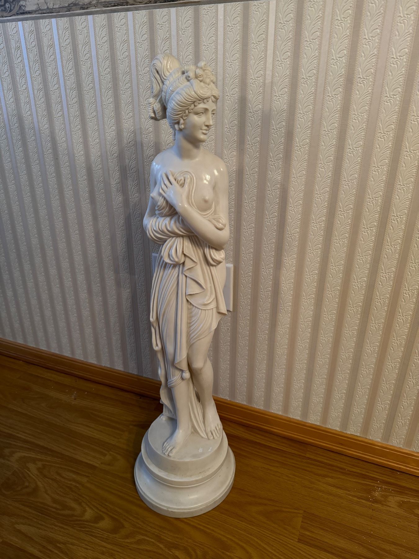 Statue 32" tall