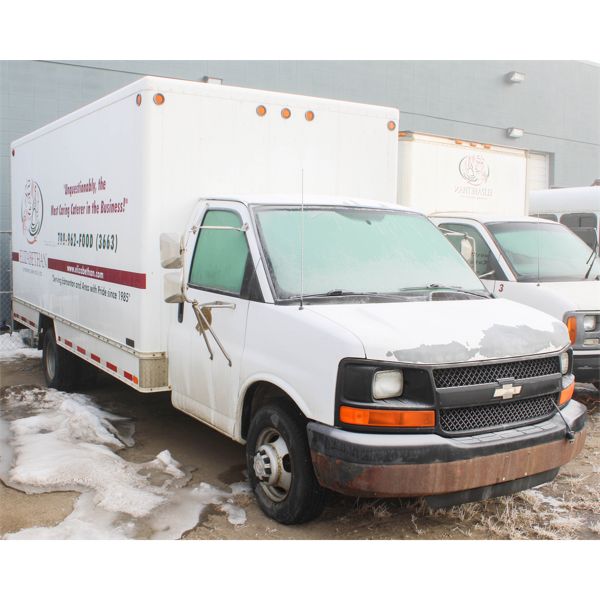 2006 CHEVROLET EXPRESS CUTAWAY VAN