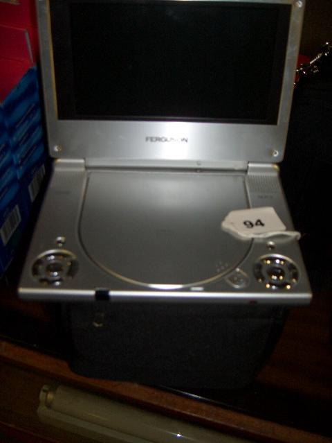 MATSUI PORTABLE DVD PLAYER