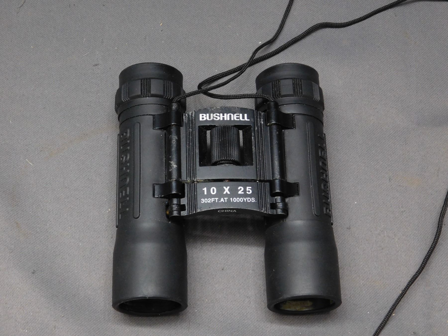 Bushnell 10x25 302ft.at 1000yds Binoculars