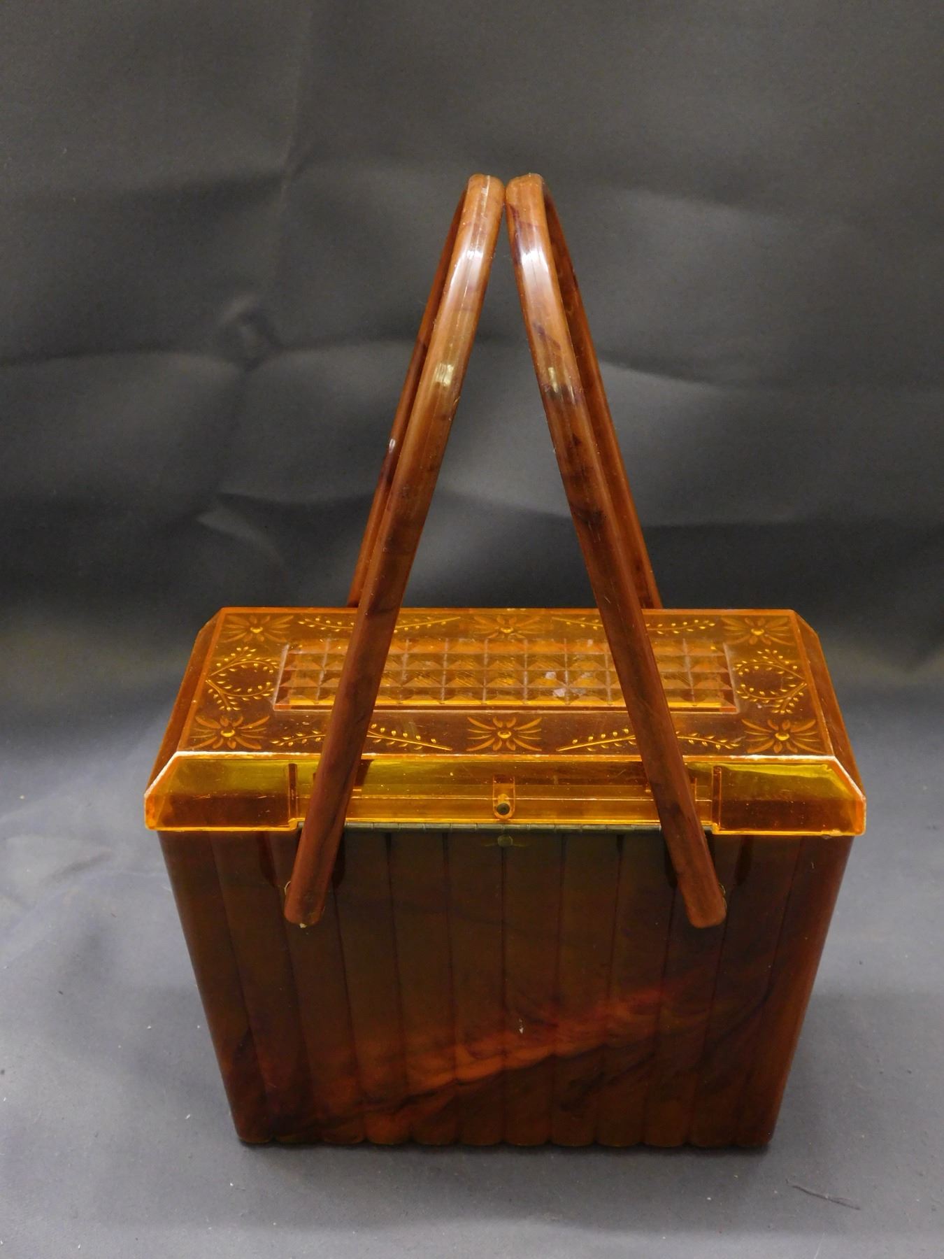 Vintage 1950s Theresa Bag Co NYC Plastic Box Bag Ornate Amber Lid