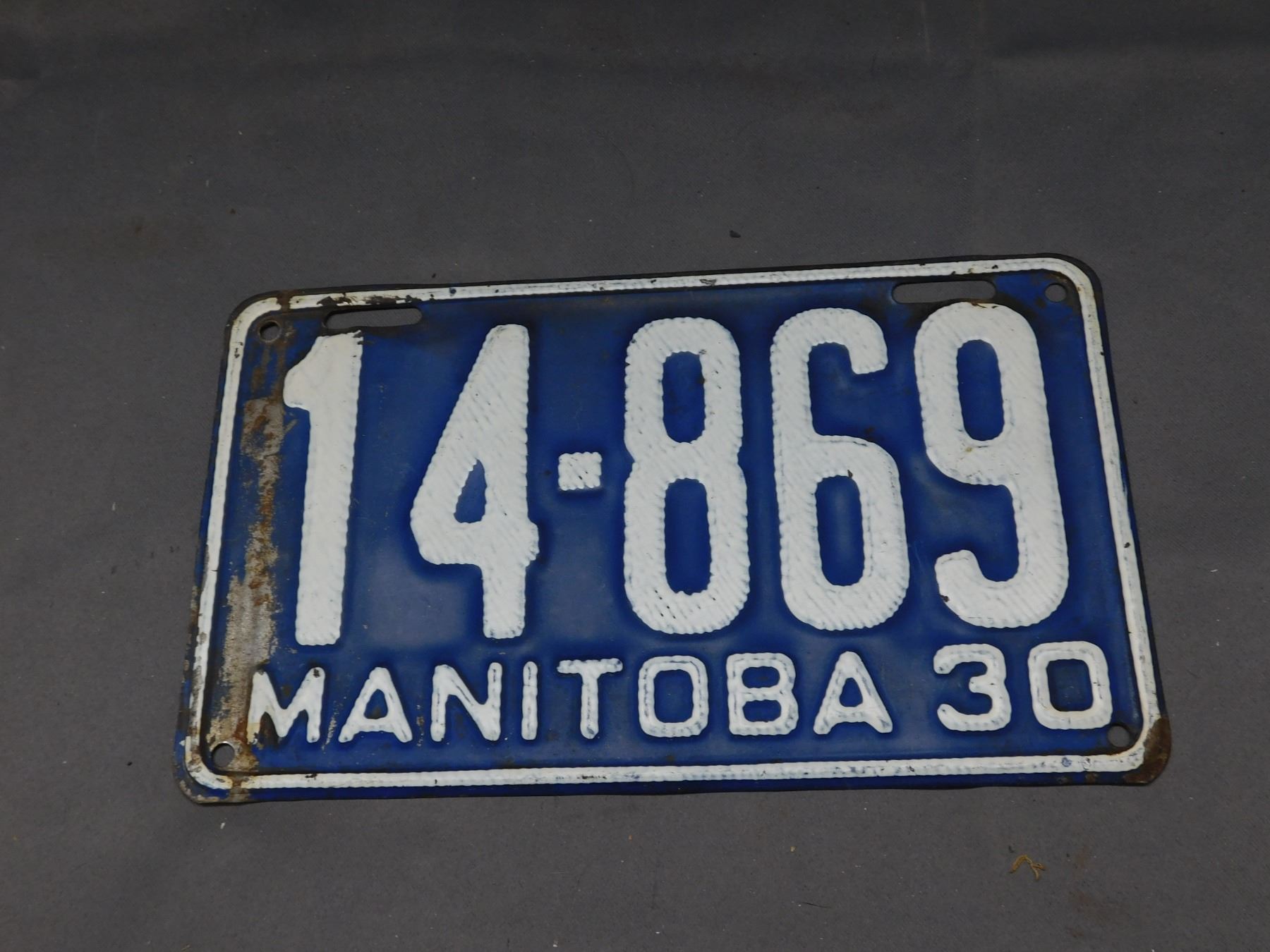 Vintage 1930 Manitoba License Plate 14-869