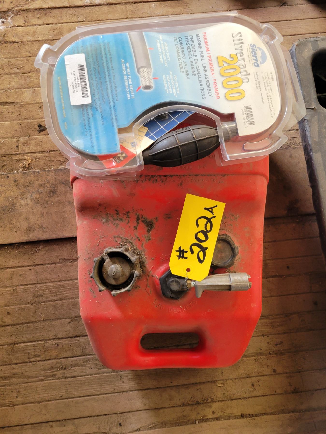 Red fuel tank & new primer pump