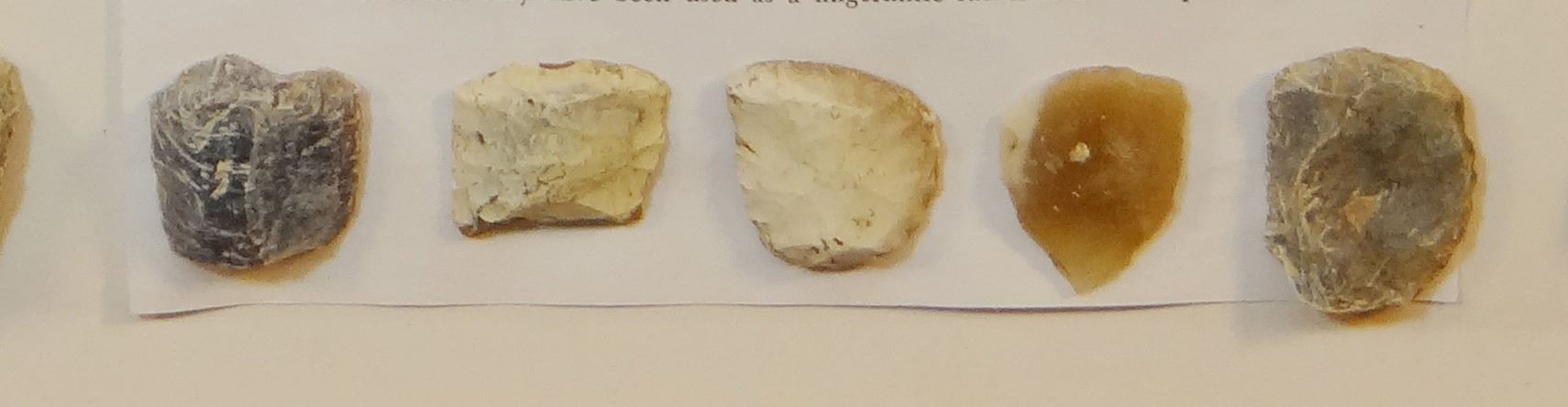 Native American Artifact Frame: 33 stone thumb scrapers, Dago Hill ...