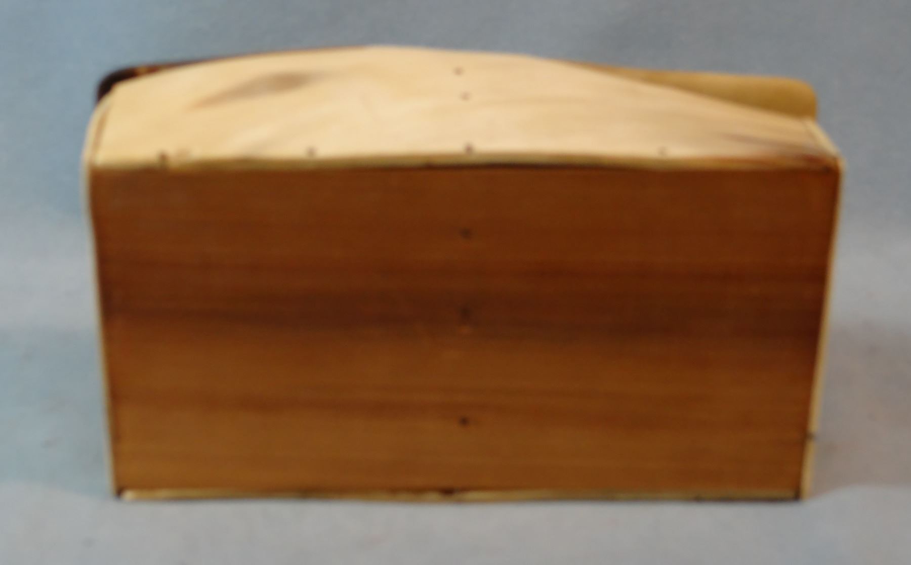 Steer horn jewelry box, 5" x 4" w/horn lid & handle