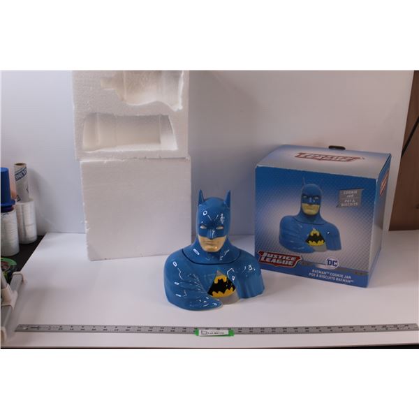 Dcwarner Bros Justice League Batman Cookie Jar W Original Box