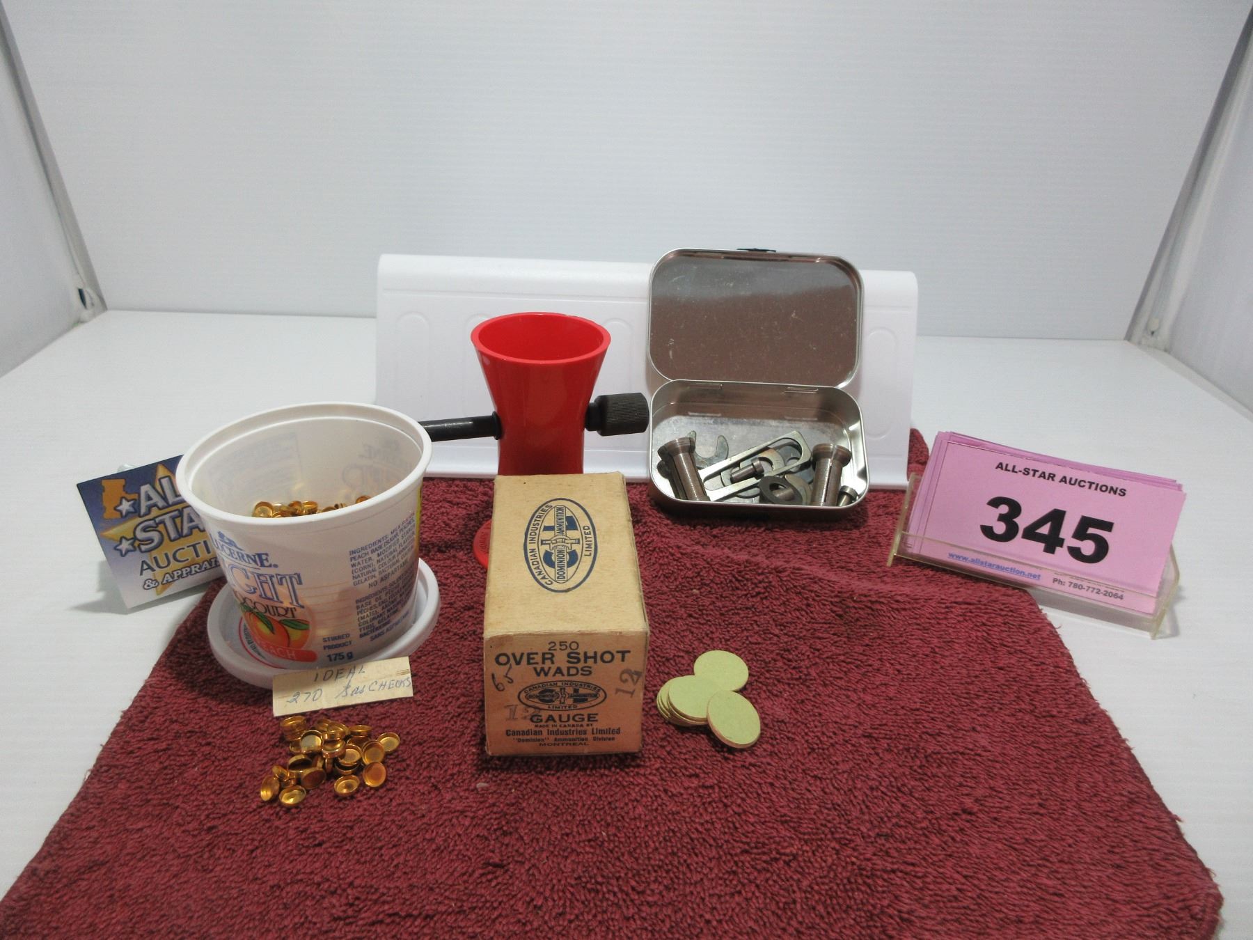 ESTATE: 270 GAS CHECKS, 12 GA. OVERSHOT WADS, POWDER, TRICKLER, ETC