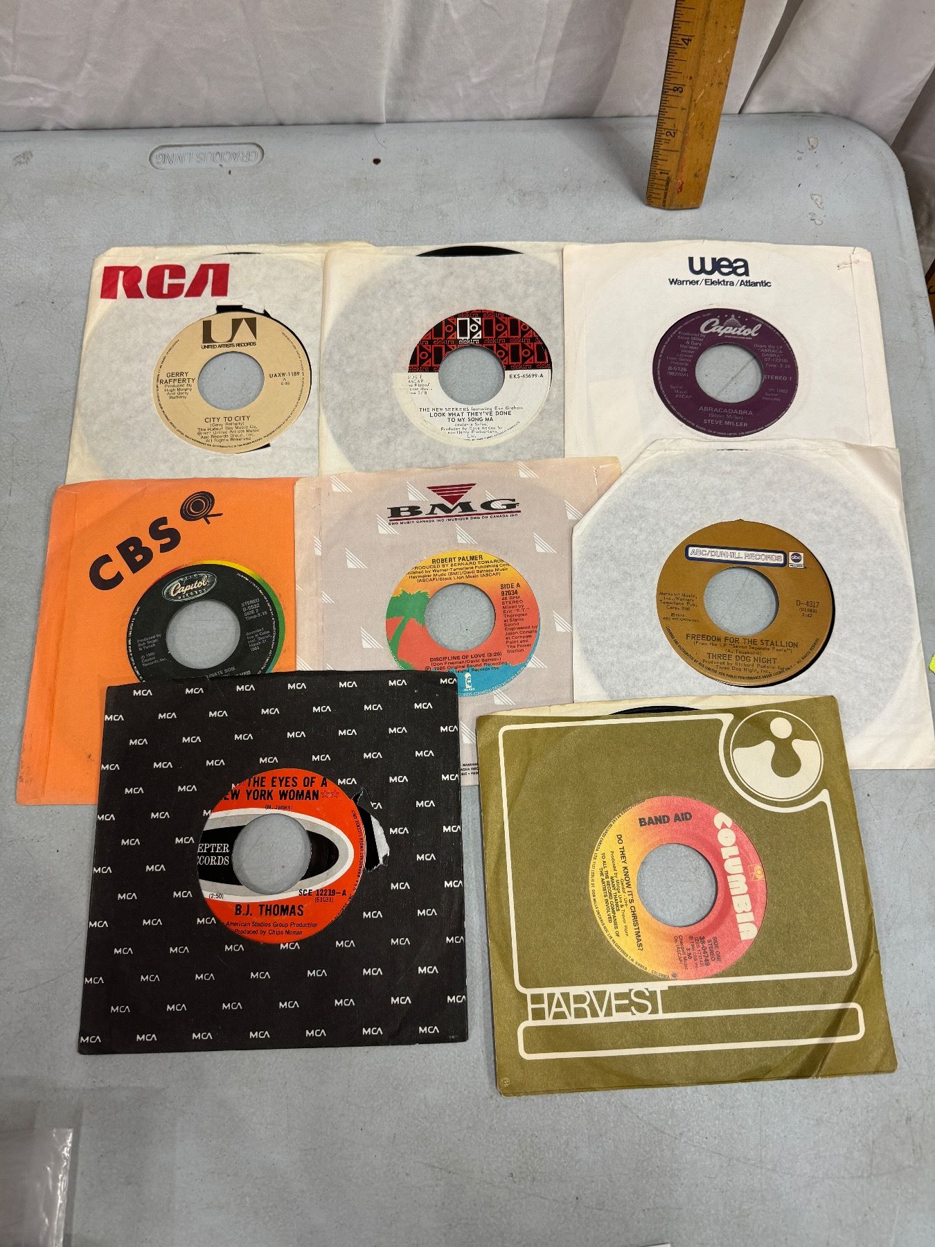 8 records 45's