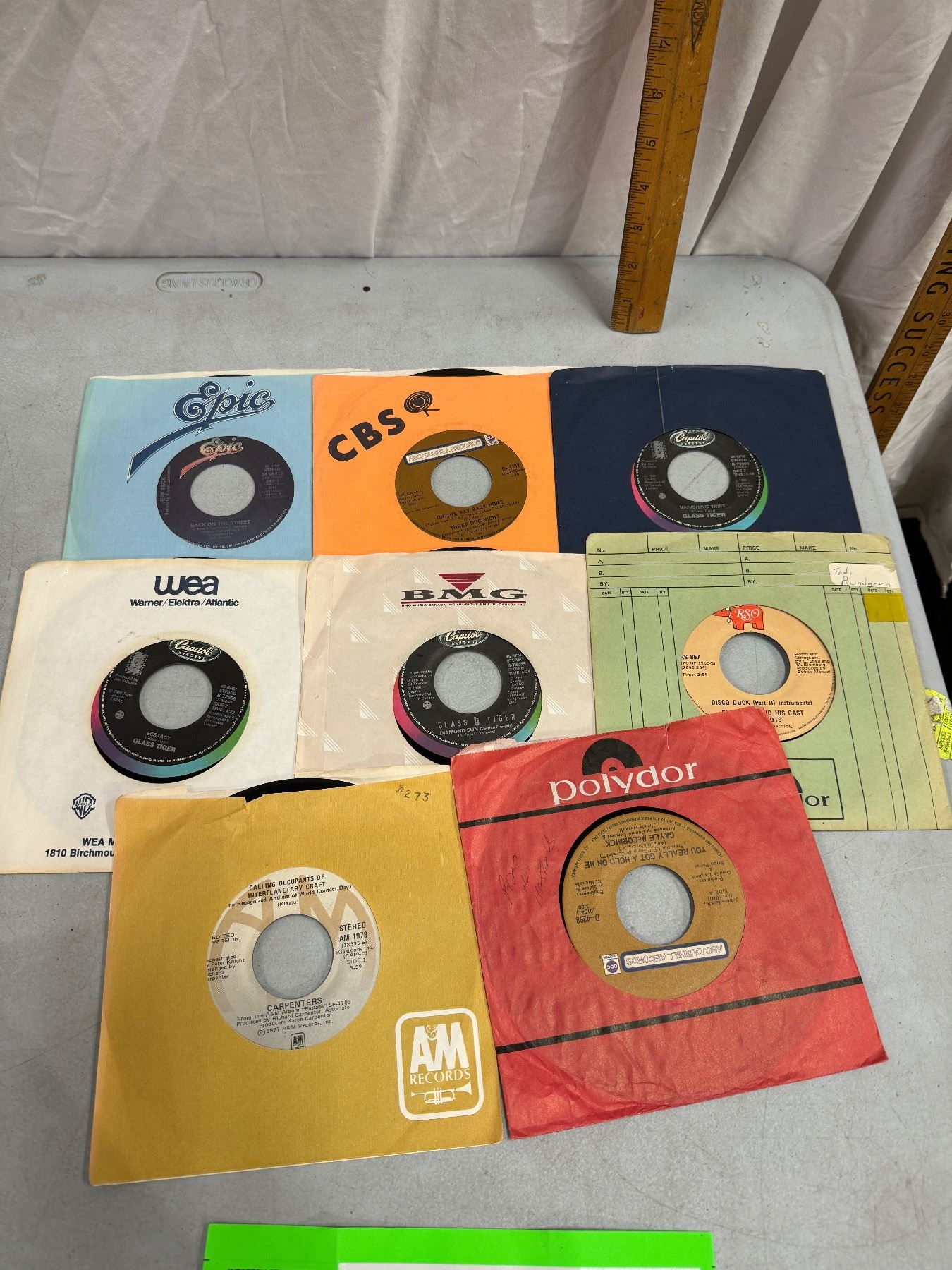8 records 45's