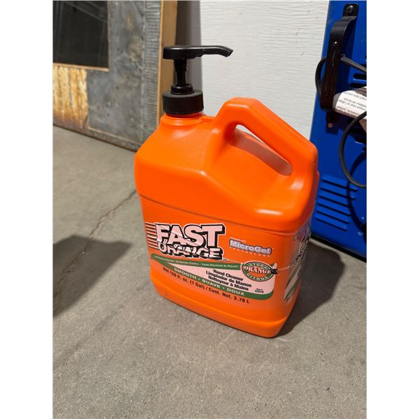 Fast orange 3/4 full