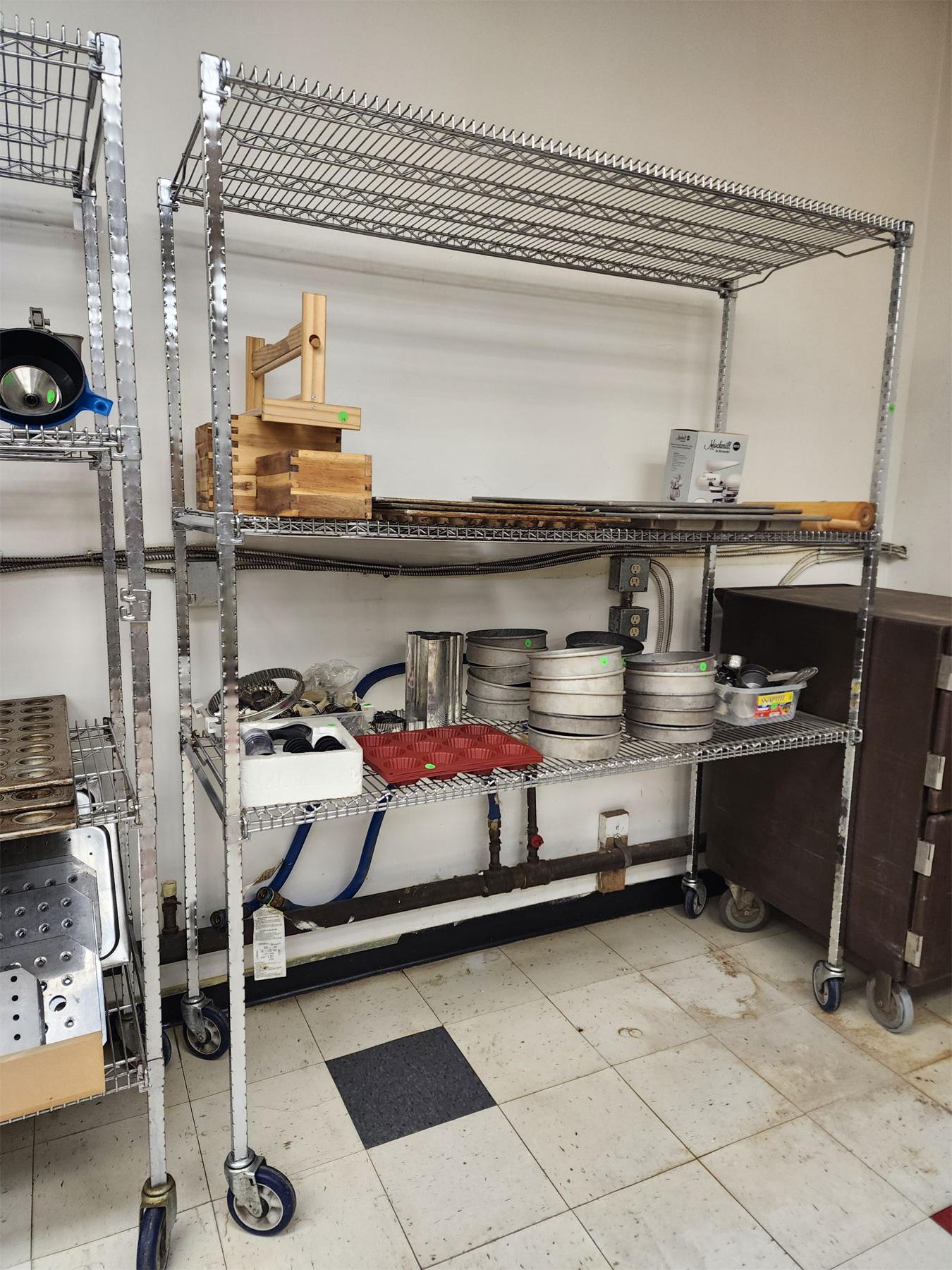 ROLLING ADJUSTABLE 3 TIER UTILITY RACK