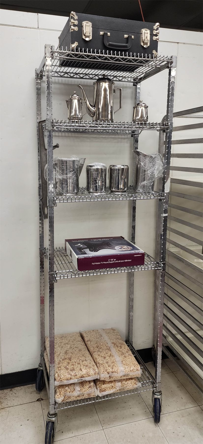 5 SHELF ROLLING UTILITY RACK